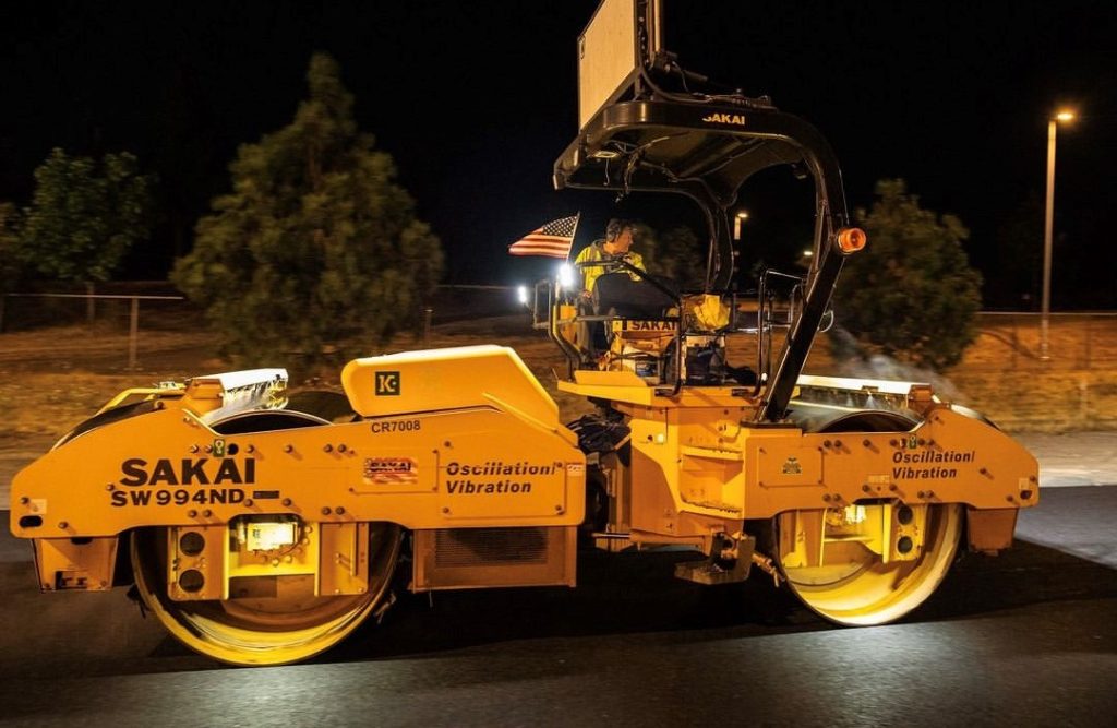Sakai-SW994ND-84-inch-oscillatory-vibratory-highway-asphalt-roller-with ...